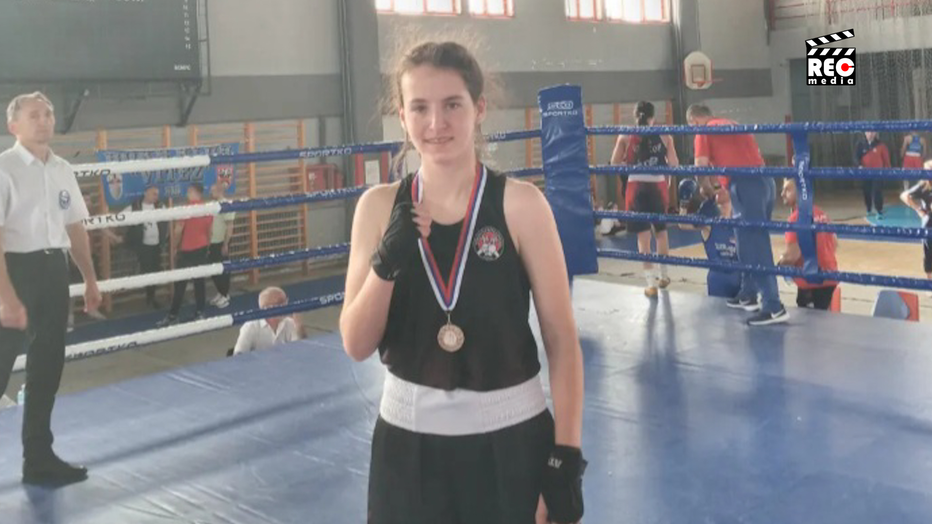 Prva medalja u istoriji užičkog ženskog boksa - REC Media
